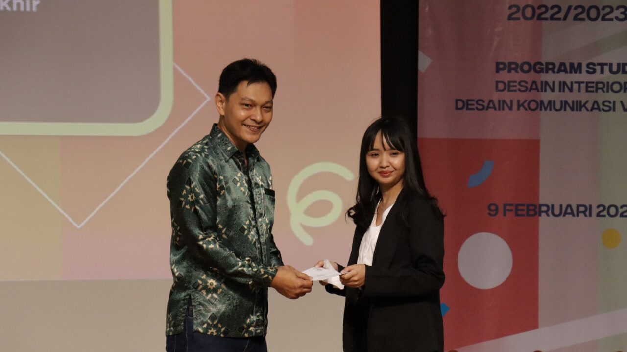 Dekan Minta Lulusan FSRD Aplikasikan Ilmunya di Masyarakat ... Dekan Minta Lulusan FSRD Aplikasikan Ilmunya di Masyarakat ...